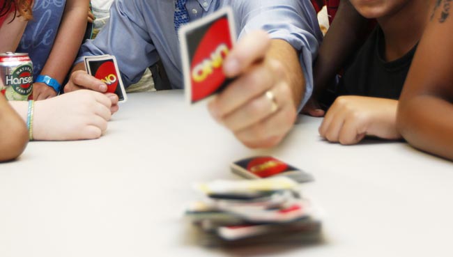 'UNO' Divides People By Calling Out Savage Yet Illegal 'Draw 4' Move