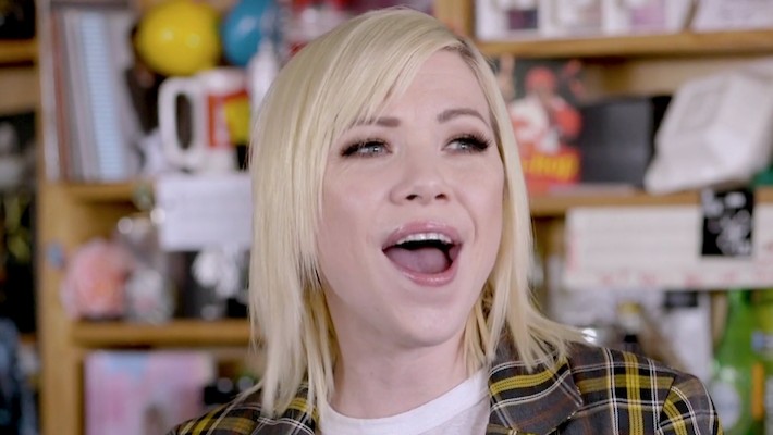 [WATCH] Carly Rae Jepsen's Tiny Desk Performance Was A Lively Debut