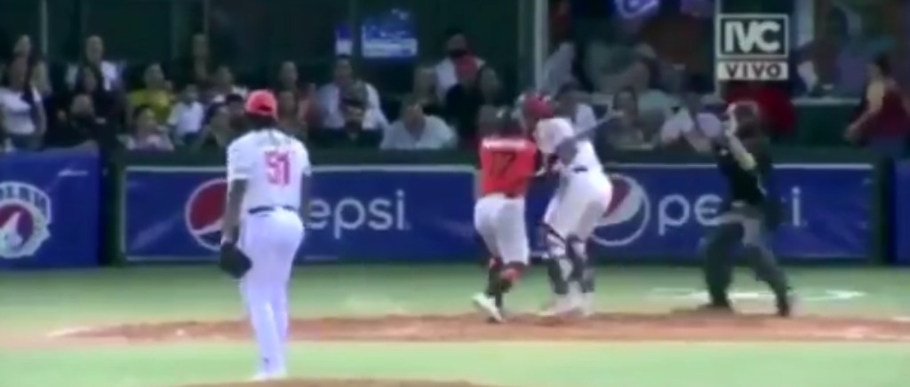 Batter Beats Catcher With His Bat In A Venezuelan Winter League Brawl