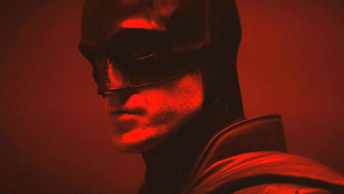 Robert Pattinson's Full Batsuit Appears In New Set Photos Robert Pattinson's Full Batsuit Appears In New Set Photos