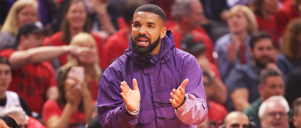 Drake Has Honored Tupac With A Pair Of Super Expensive Chains