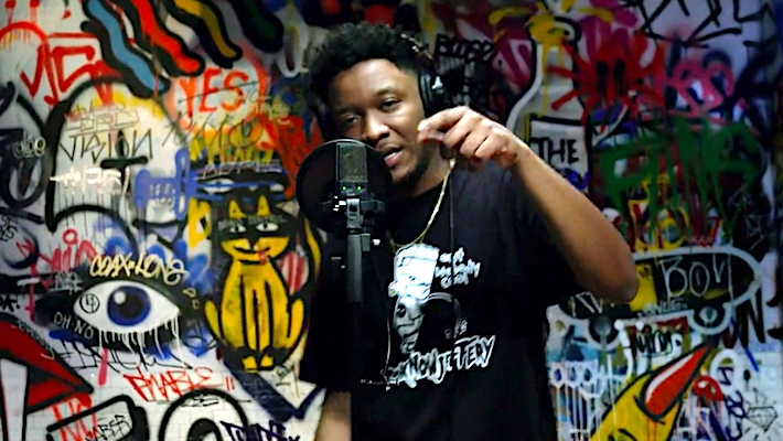 UPROXX Sessions: idontknowjeffery Performs 'Ask About Me'