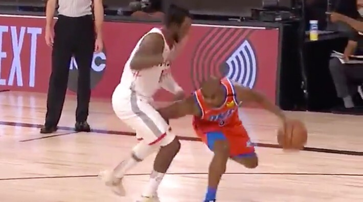 Rockets Unhappy At Chris Paul's Unreviewed Shot To McLemore's Groin