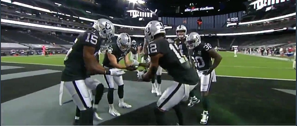 The Raiders Broke Out A Hand Sanitizer Celebration Against The Saints