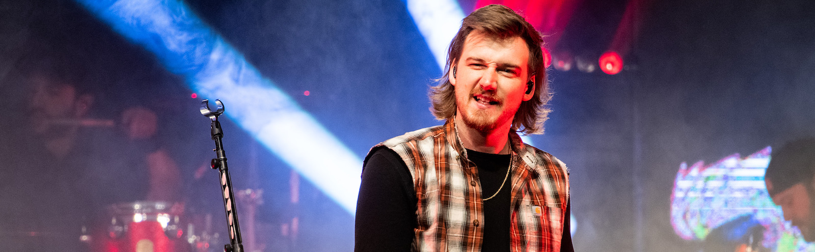 Morgan Wallen Fans' Porta-Potty Fight At Concert: Video