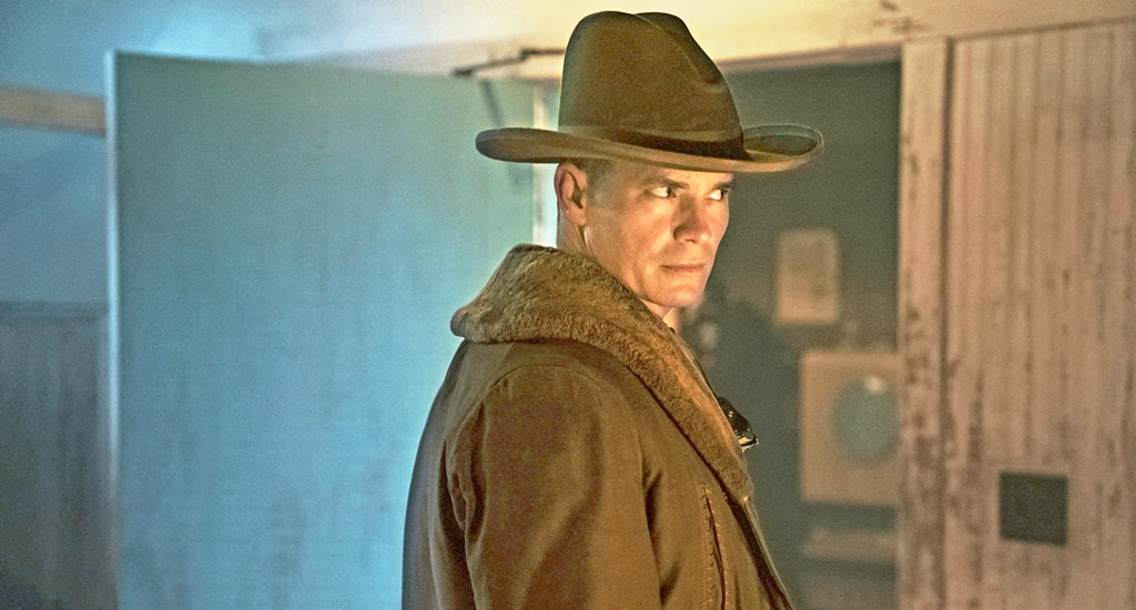 Timothy Olyphant's Top 5 Lawman Roles, Including 'The Mandalorian'