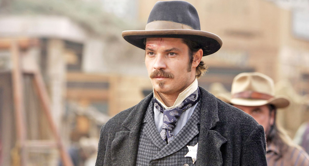 Timothy Olyphant's Top 5 Lawman Roles, Including 'The Mandalorian'
