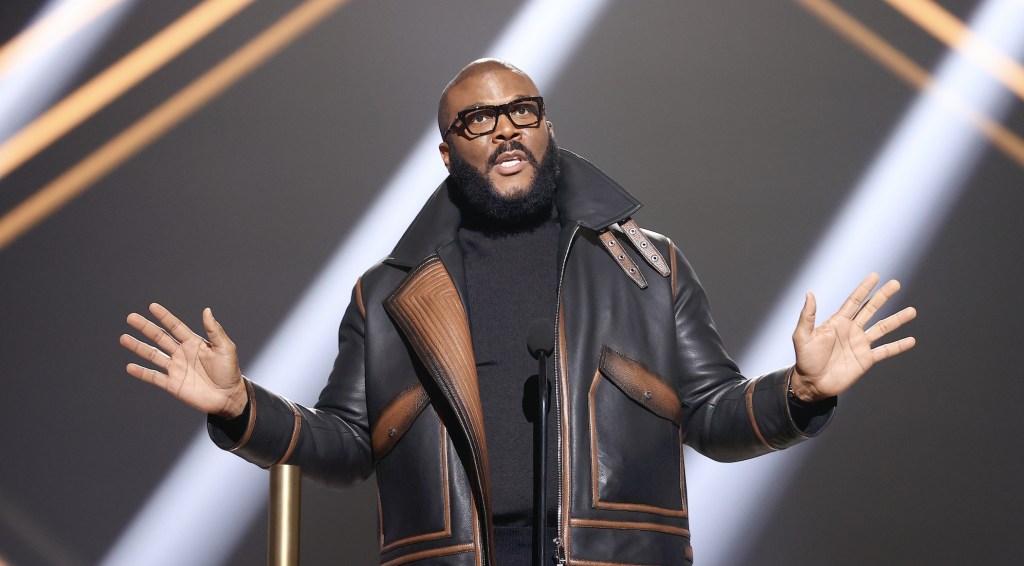 Tyler Perry's Buff 'Midlife Crisis' Selfie Led To Many Thirty Replies