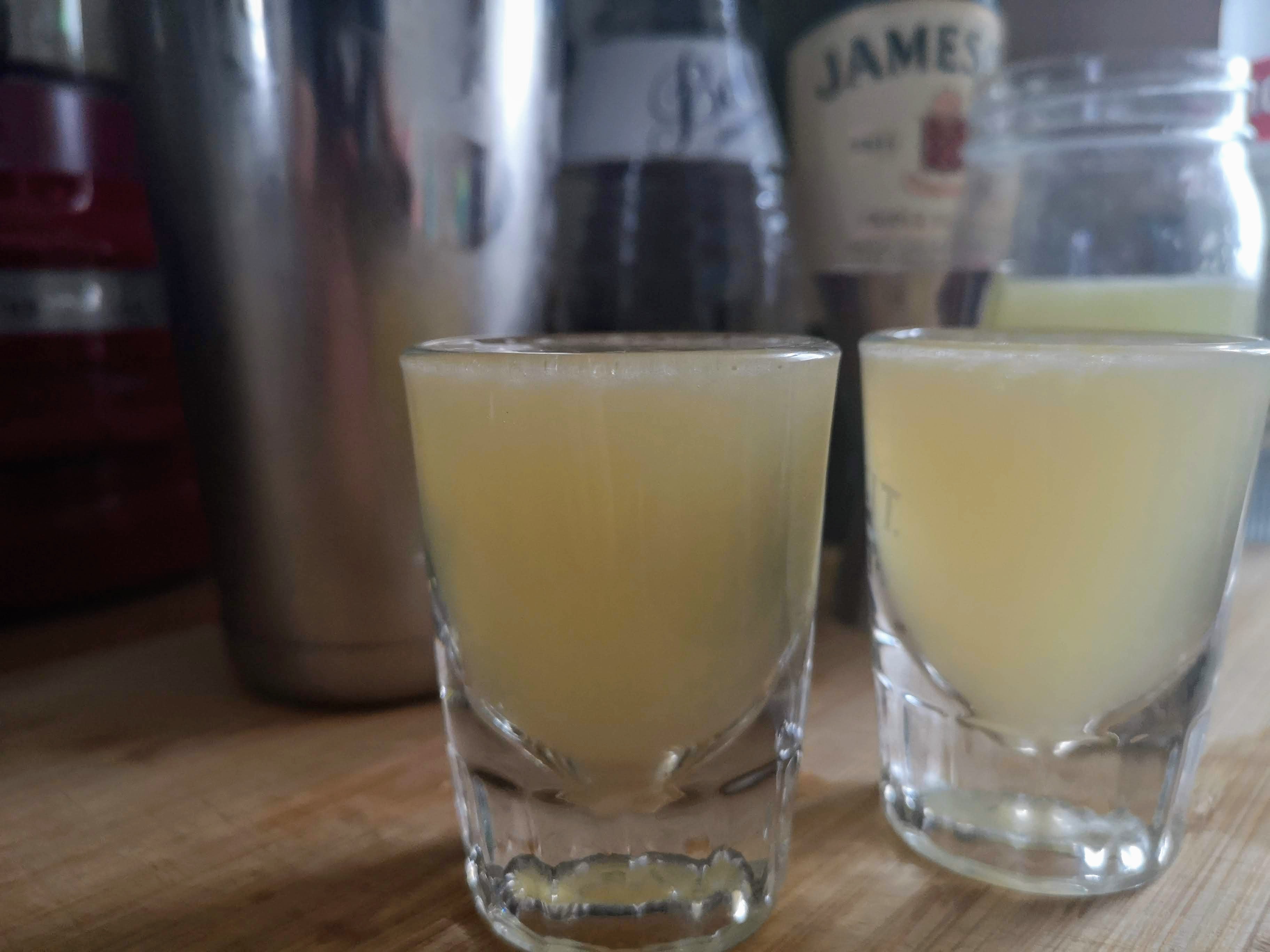 How To Make A Green Tea Shot -- Everyone's New Favorite Shooter