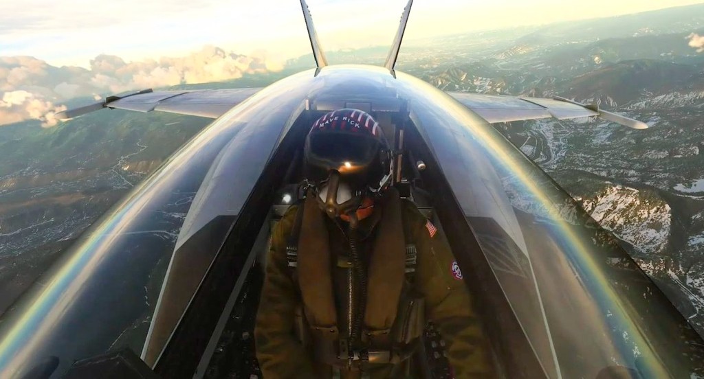 'Flight Simulator' Is Coming To Xbox With A 'Top Gun' Expansion