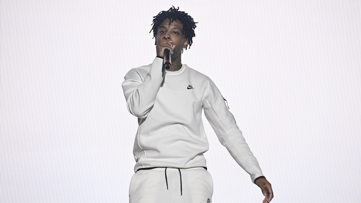 Drake Roasts 21 Savage For Nearly Falling During His J. Cole Tour Set