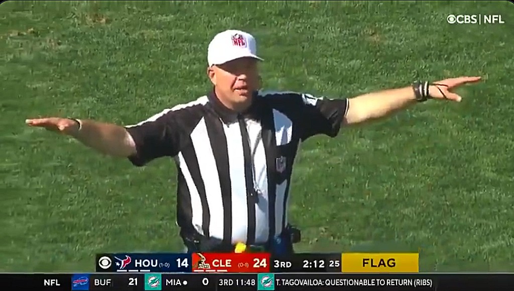 The NFL's New Taunting Rule Gave Us Some Truly Awful Calls On Sunday