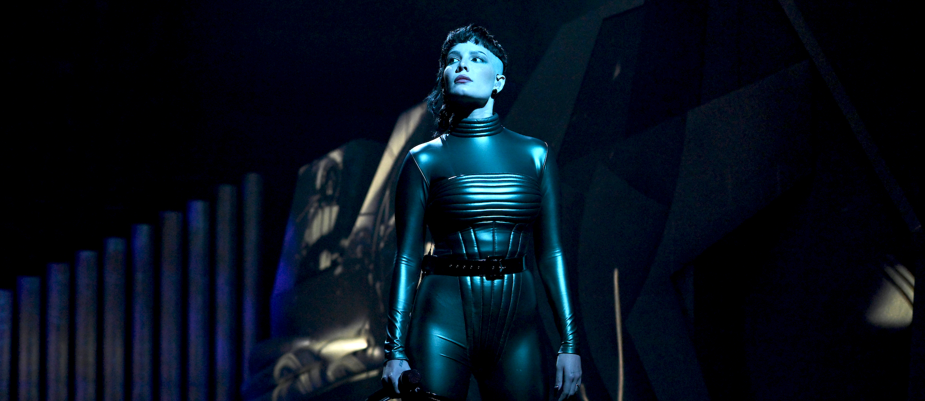 Halsey Responds To 'SNL' Praise By Showing How Her Body Really Looks