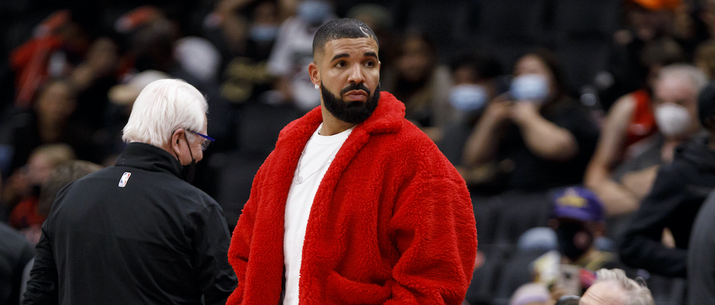 Drake Seeks Temporary Restraining Order Against Stalker