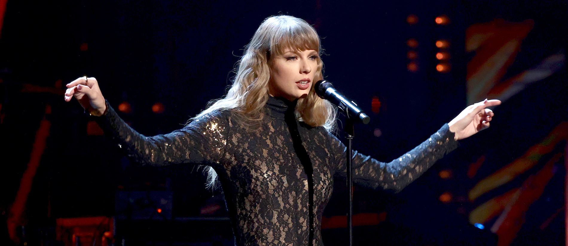 Taylor Swift Resurrects 'Drunk Taylor' With A Funny Callback