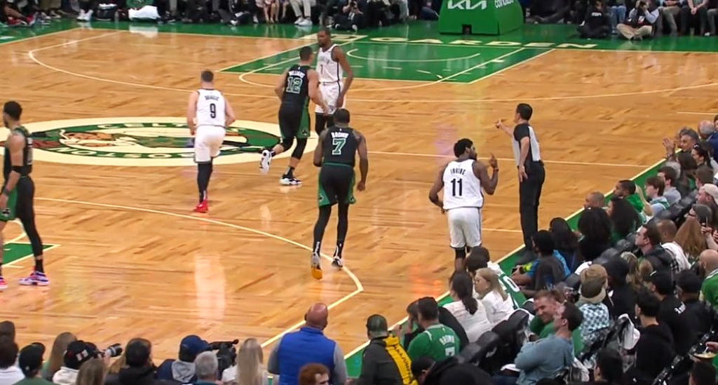 Kyrie Irving Flipped Off The Boston Crowd After A Jumper