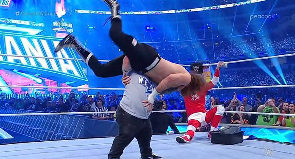 Watch Wee Man Body Slam Sami Zayn At Wrestlemania