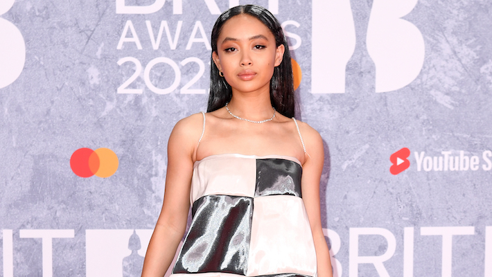 Griff Covers Queen's 'A Kind Of Magic'