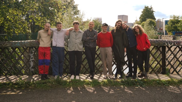 Caroline Shares A Live Version Of 'IWR' And New Tour Dates