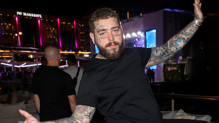 Post Malone Watches 'Every Episode Of 'Modern Family' Every Day'