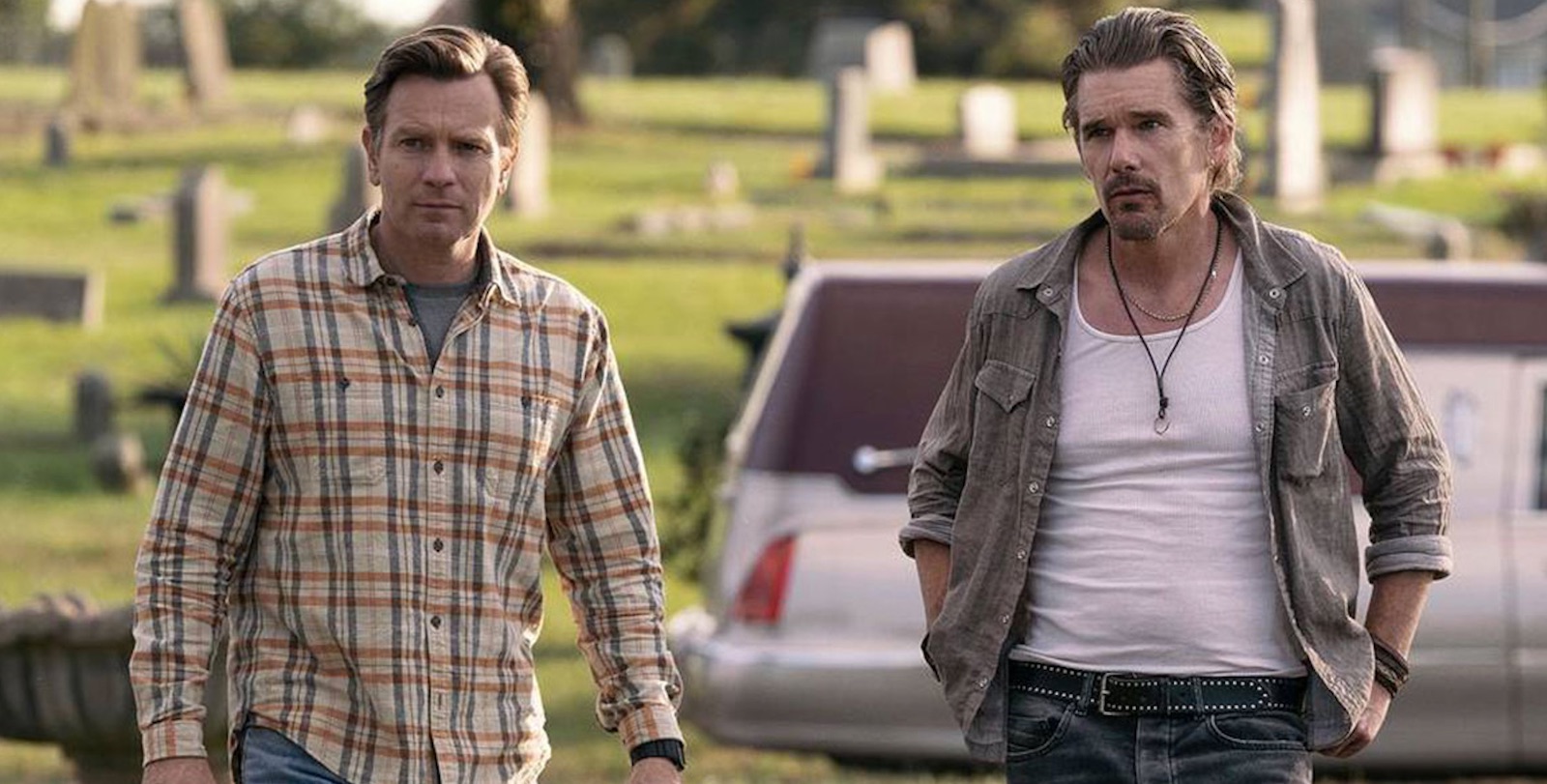 ‘Raymond and Ray’ Review: An Unexpected Therapy Session