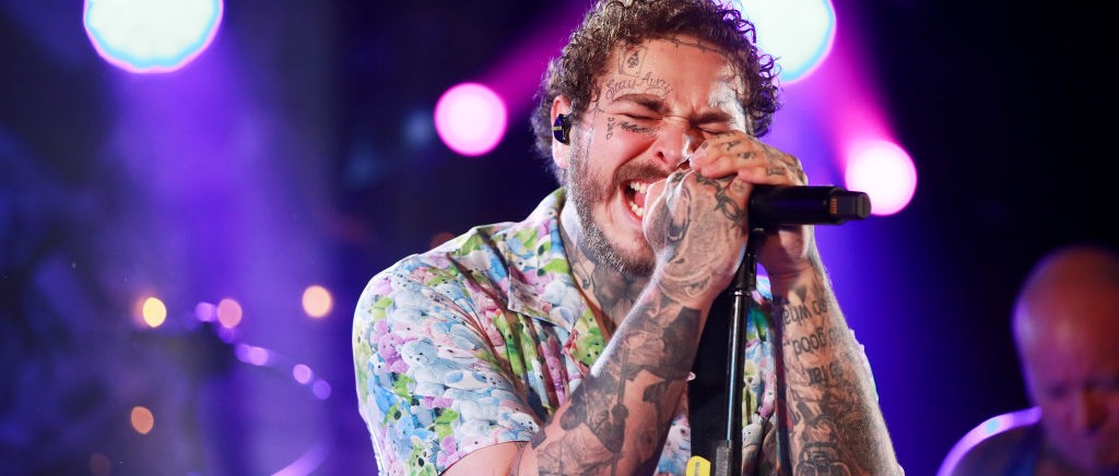 Post Malone Falls And Injures His Ribs On Stage