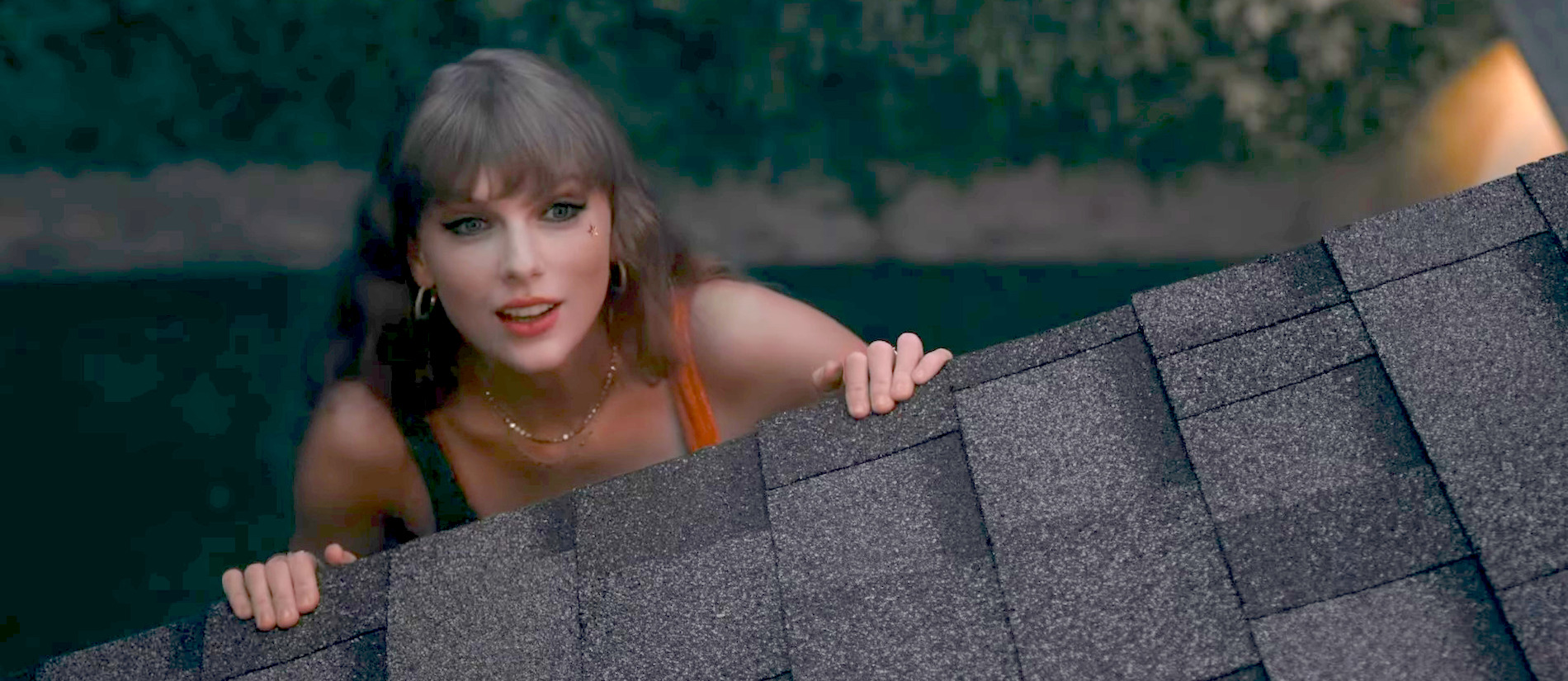 Taylor Swift's 'Mastermind' Is Soundtracking Love Stories