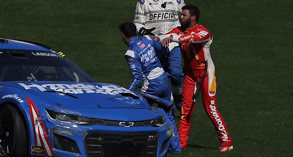 Bubba Wallace Apologized To Everyone But Kyle Larson For Fight Bubba Wallace Apologized To Everyone But Kyle Larson For Fight