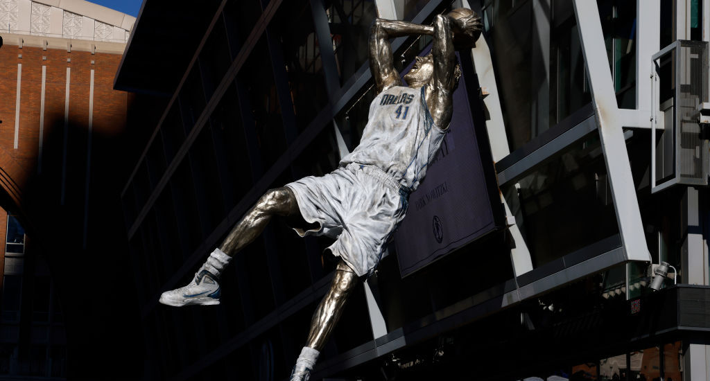 The Mavs Unveiled Their New Gigantic Dirk Nowitzki Statue