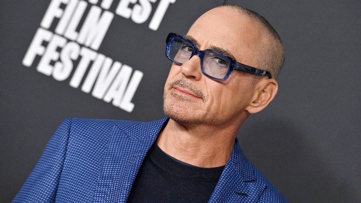 Robert Downey Jr. Read Bad Reviews At Critics' Choice Awards Robert Downey Jr. Read Bad Reviews At Critics' Choice Awards