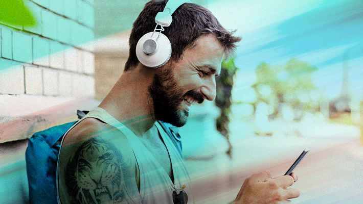 Find Healthy Habits With These 8 Elite Wellness Podcasts