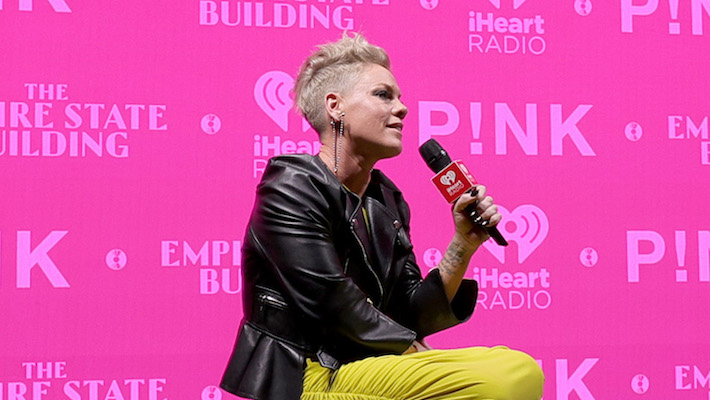 Pink Shades Christina Aguilera, Then Clarifies