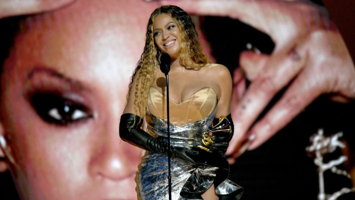 Beyoncé's 32 Grammys: How She's The Most Awarded Artist Ever