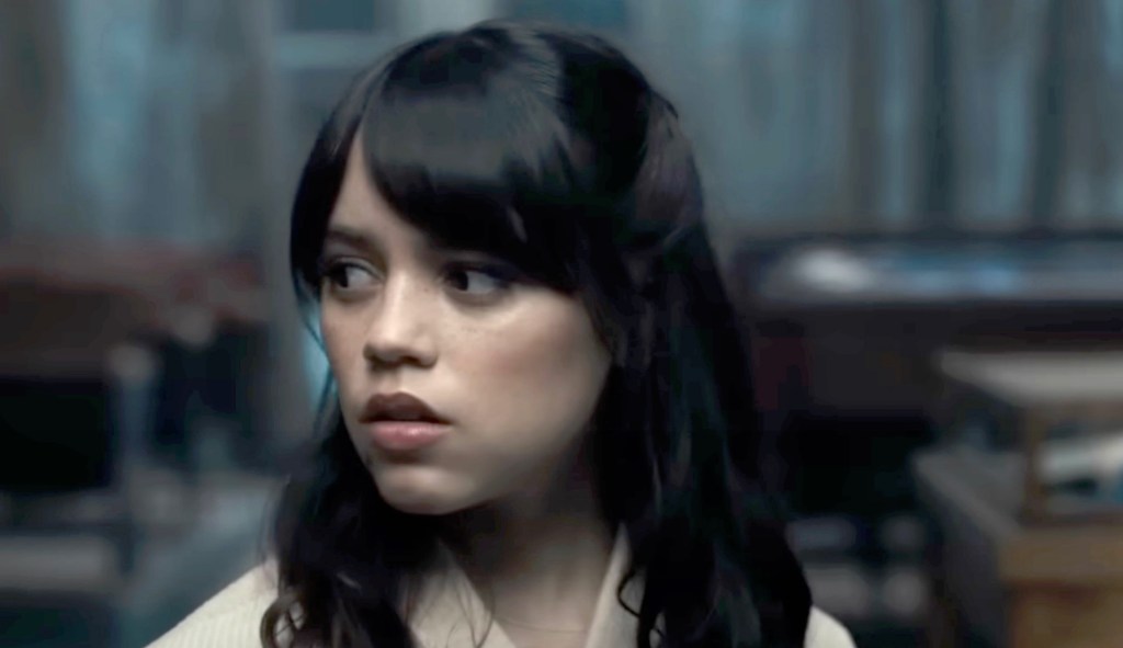 Ghostface Follows Jenna Ortega To NYC In 'Scream VI' Teaser