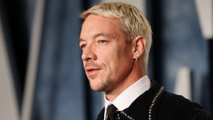 Diplo Is 'Not Not Gay,' Says He Got A Blowjob 'From A Guy' Diplo Is 'Not Not Gay,' Says He Got A Blowjob 'From A Guy'