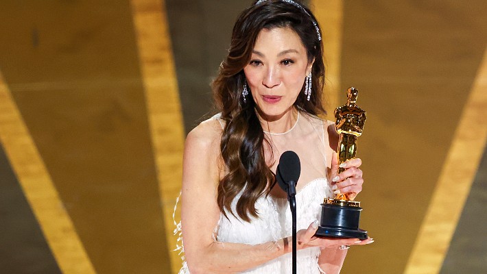 Don Lemon Glided Past Michelle Yeoh's Oscars Speech Shade
