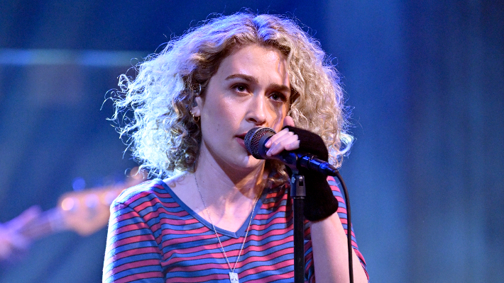 Blondshell Performs 'Salad' On 'Fallon'