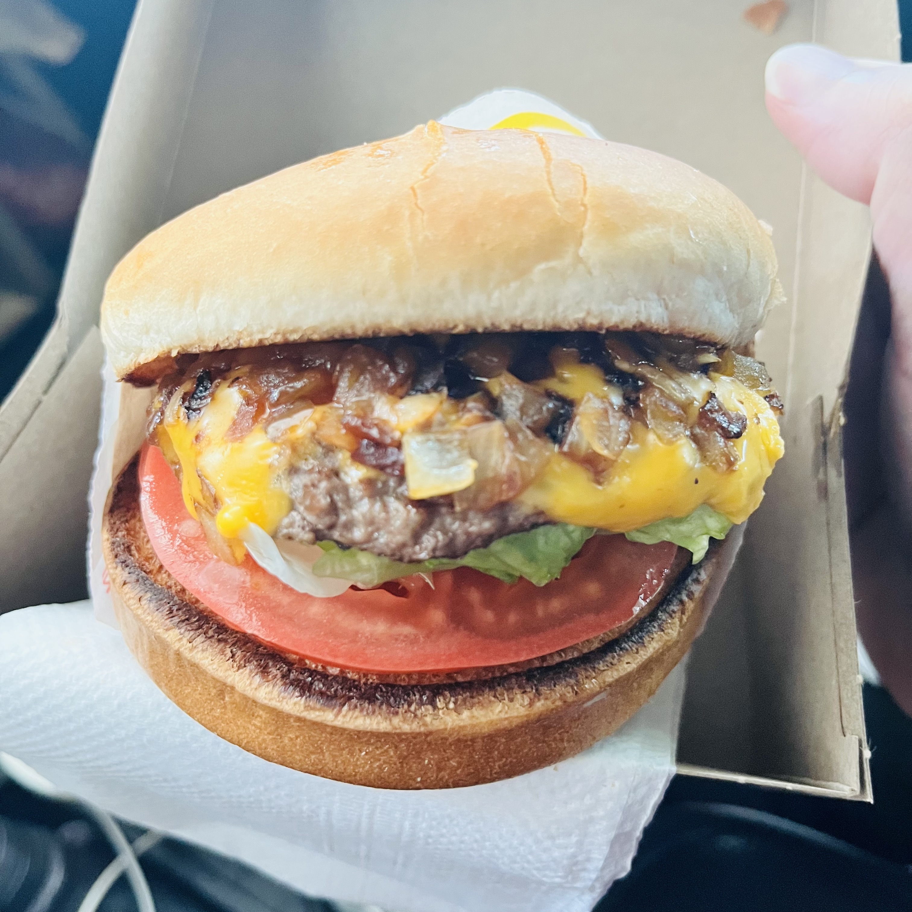 Best Fast Food Single Cheeseburgers, Ranked For 2023