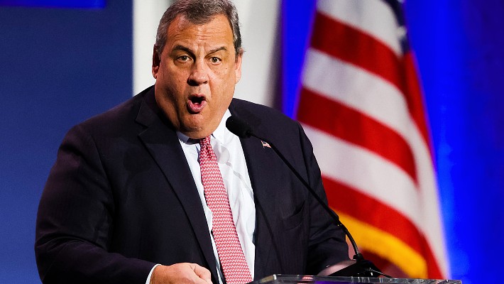 Chris Christie Rips Ron DeSantis For Cowardly Jan. 6 Remarks