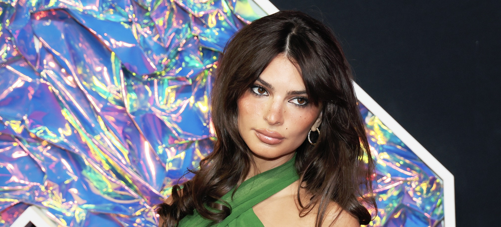 Emily Ratajkowski Avoided Wardrobe Malfunction During VMAs