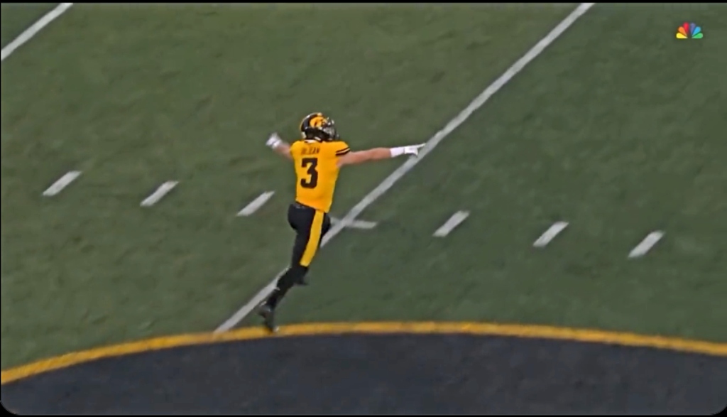 Iowa Lost After Punt Return TD Got Overturned For Fair Catch