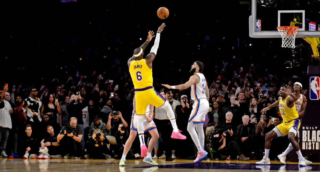 Thomas Bryant Explains Calling For The Ball On LeBron's Record-Breaking ...