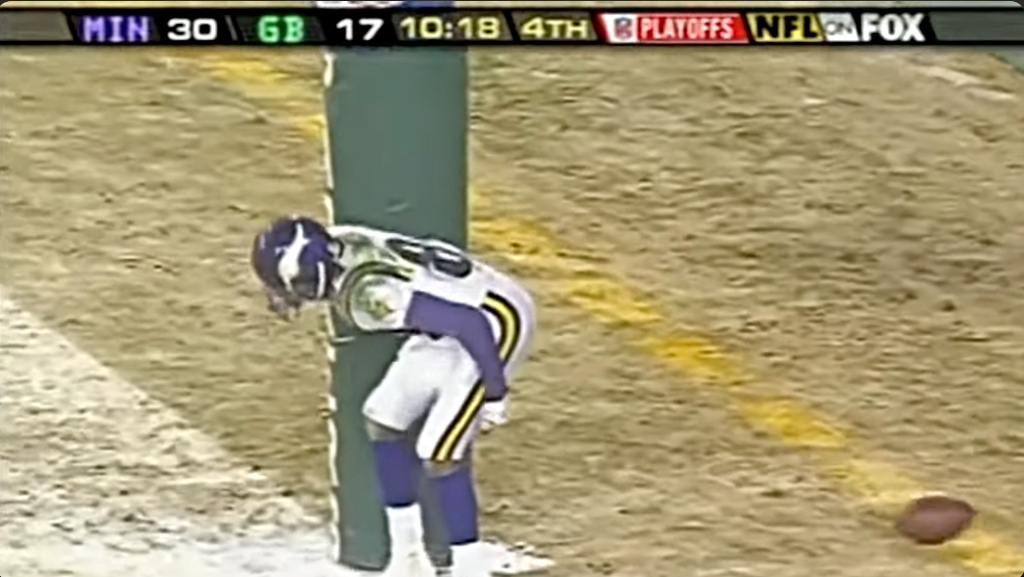Joe Buck Would Take Back His Call Of Randy Moss Mooning Fans