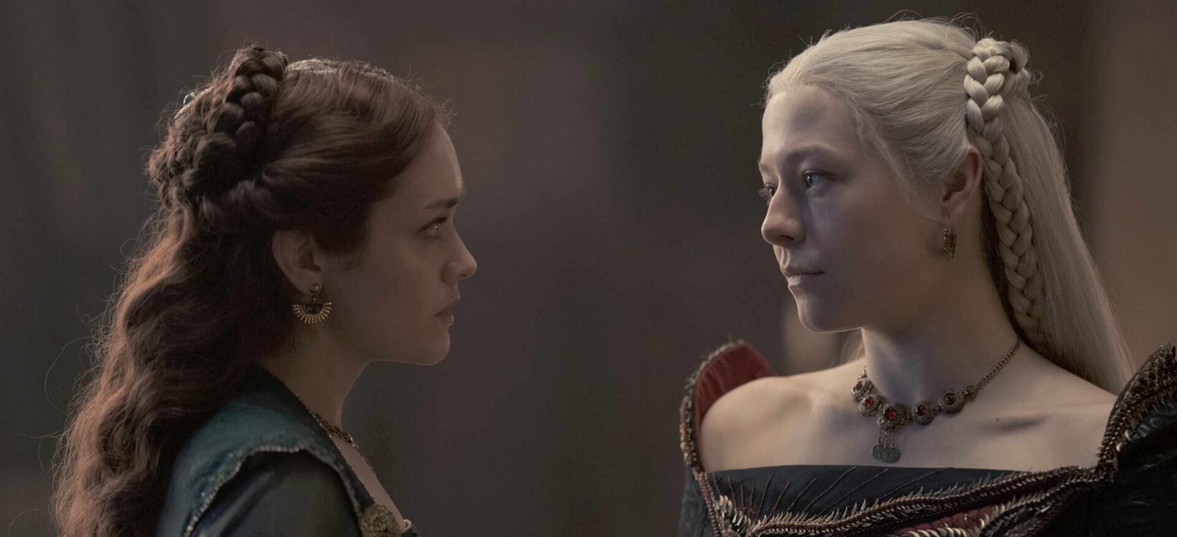 'Dragon' Fans Going Wild For Emma D’Arcy, Olivia Cooke Clip