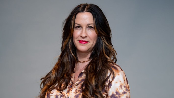 Alanis Morissette's 'The Triple Moon Tour' Setlist
