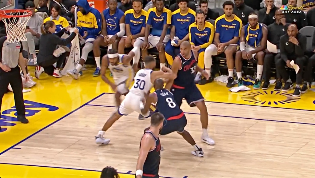 Steph Curry Left Warriors-Clippers With A Sprained Ankle