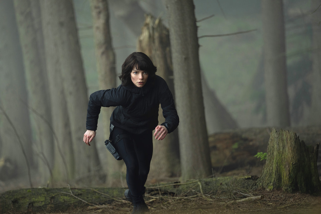 The Gorge: What To Know On Apple TV+ Sci-Fi Creature Feature