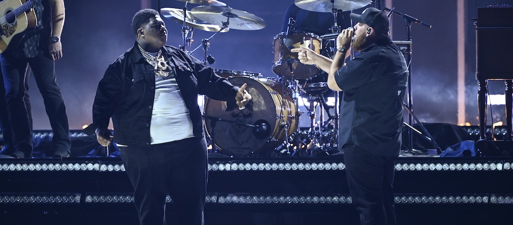 BigXthaPlug And Luke Combs Deliver A Fiery Performance Of ‘Pray Hard ...